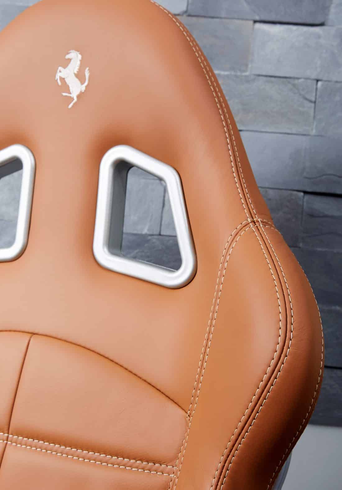 Ferrari Lounger online bestellen bij Carseatz