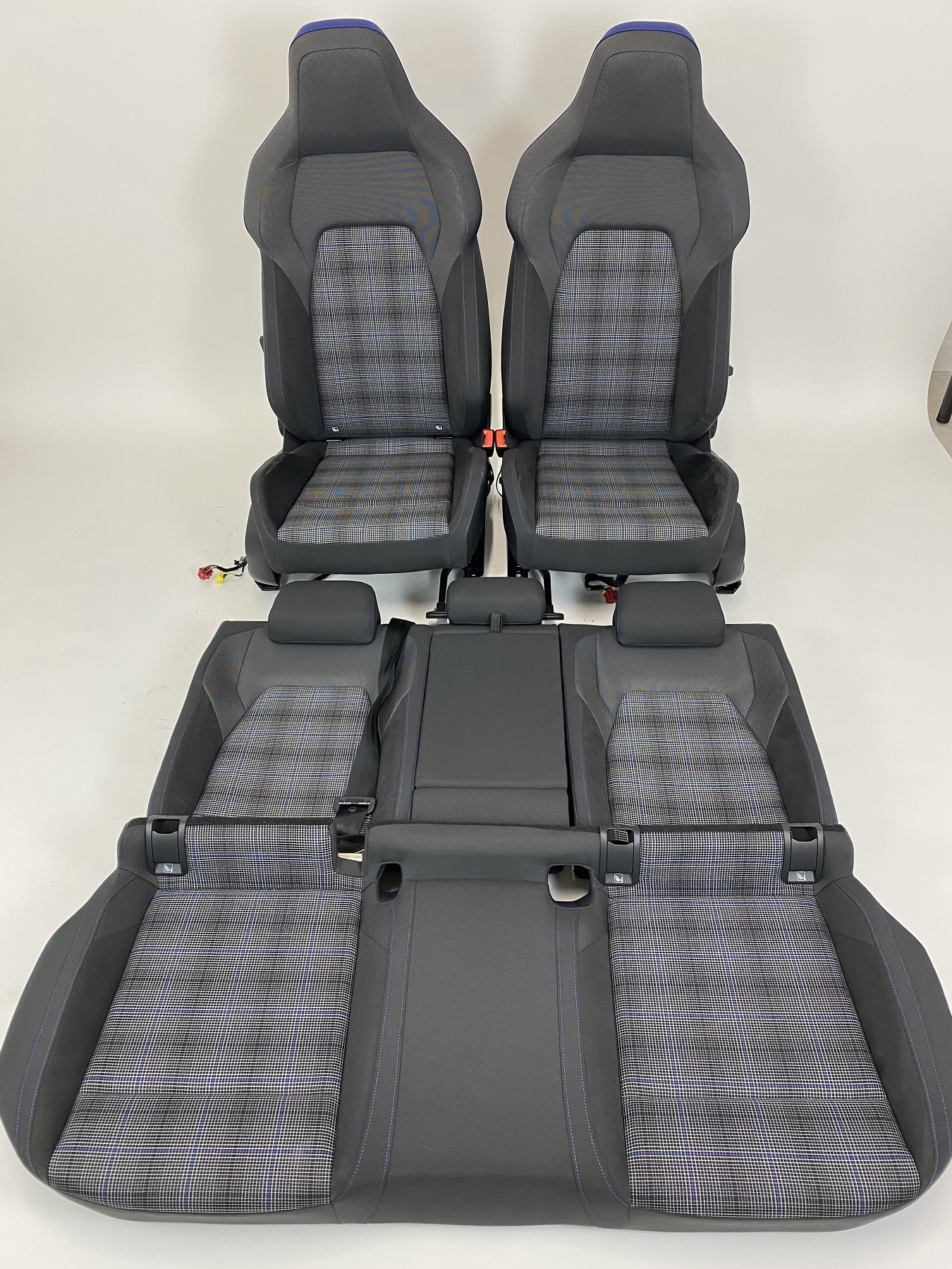 Interior VW Golf 8 GTE Fabric/Alcantara Blue/Black/Grey online at Carseatz