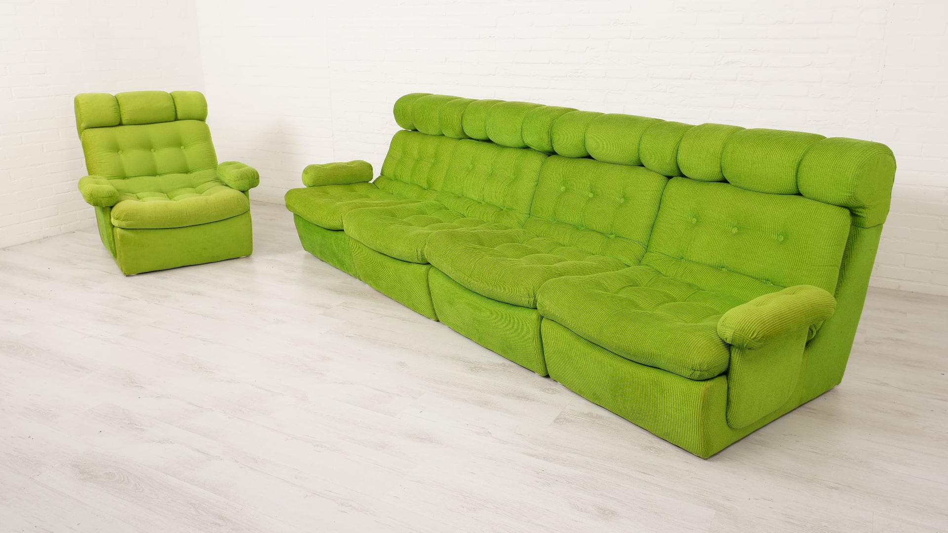 Modulaire bank | Elementen bank | Ribfluweel | Appelgroen | 1970s ...