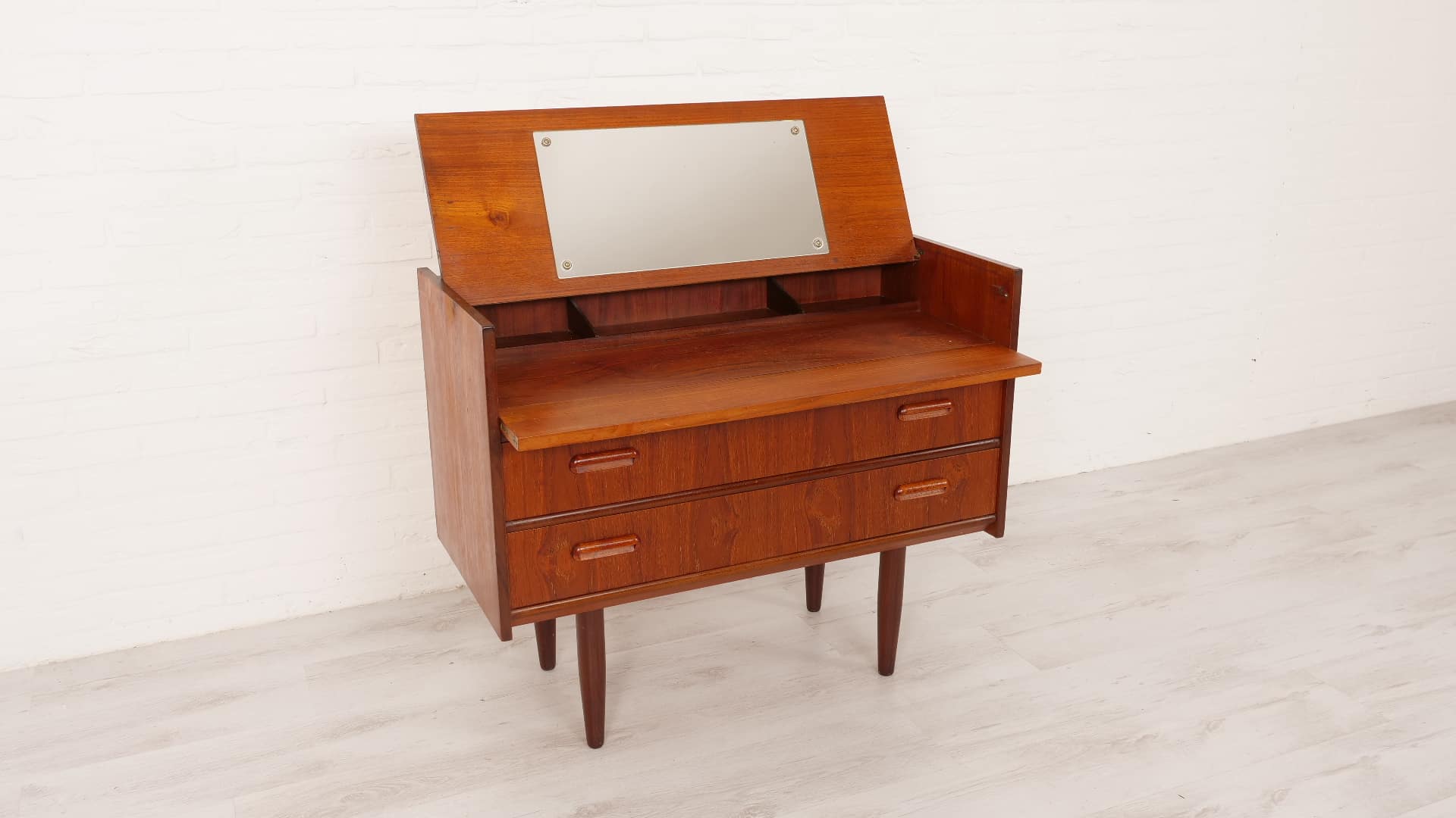 Vintage kaptafel | Ladekast | Met spiegel online bestellen bij Charmig ...