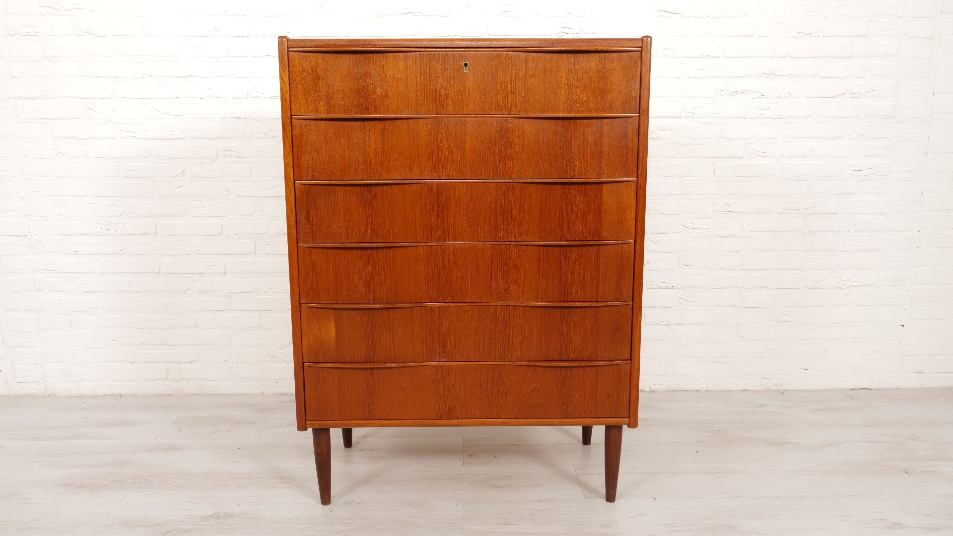 Vintage Deense ladekast | Teak | 6 lades | 110 cm online bestellen bij ...