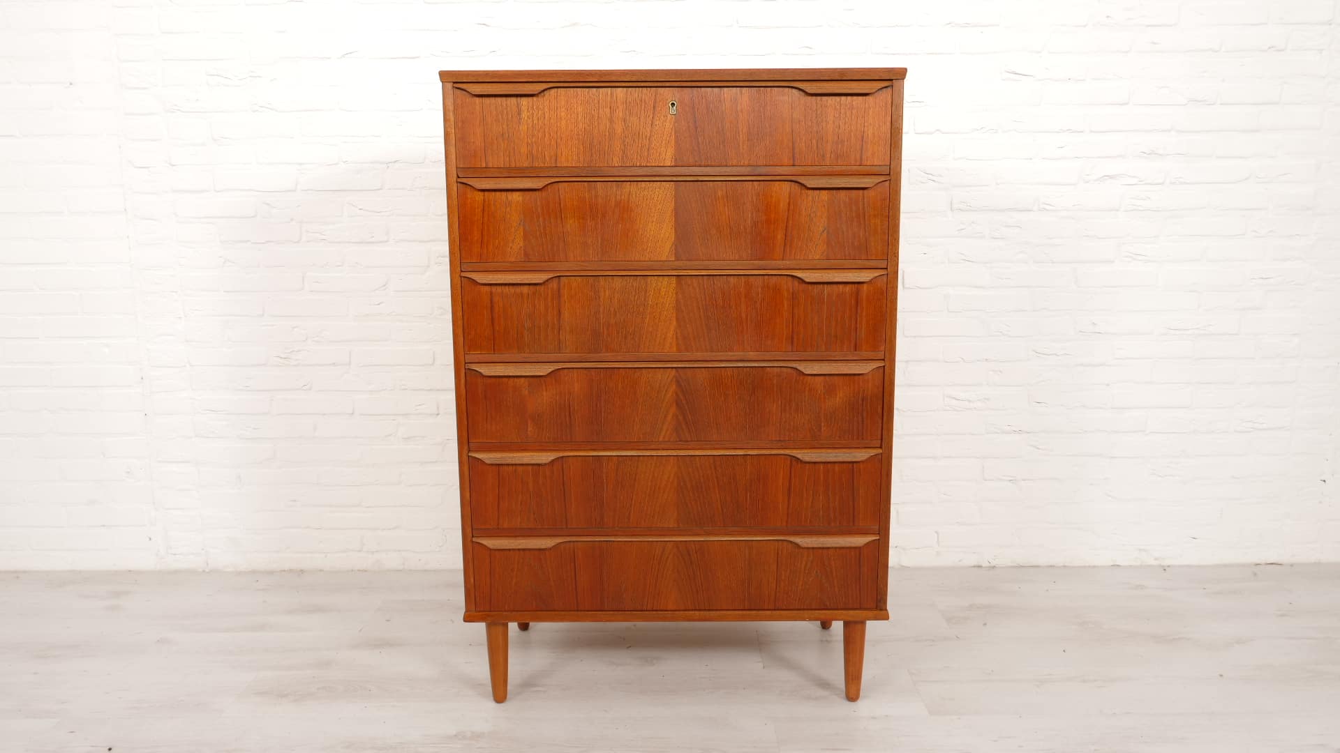 Vintage Deense ladekast | Teak | 6 lades | 121 cm online bestellen bij ...