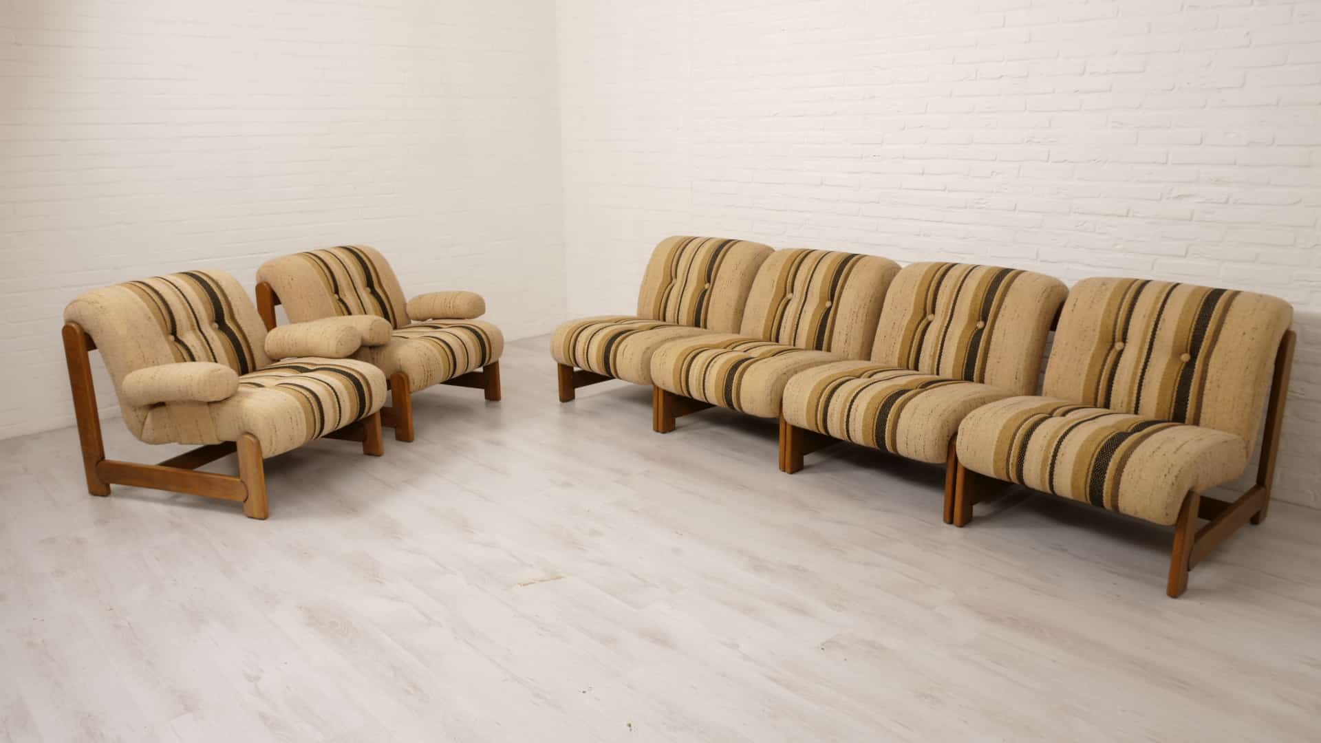 Vintage bankstel | 4-zits | 2 fauteuils | Retro stof online bestellen ...