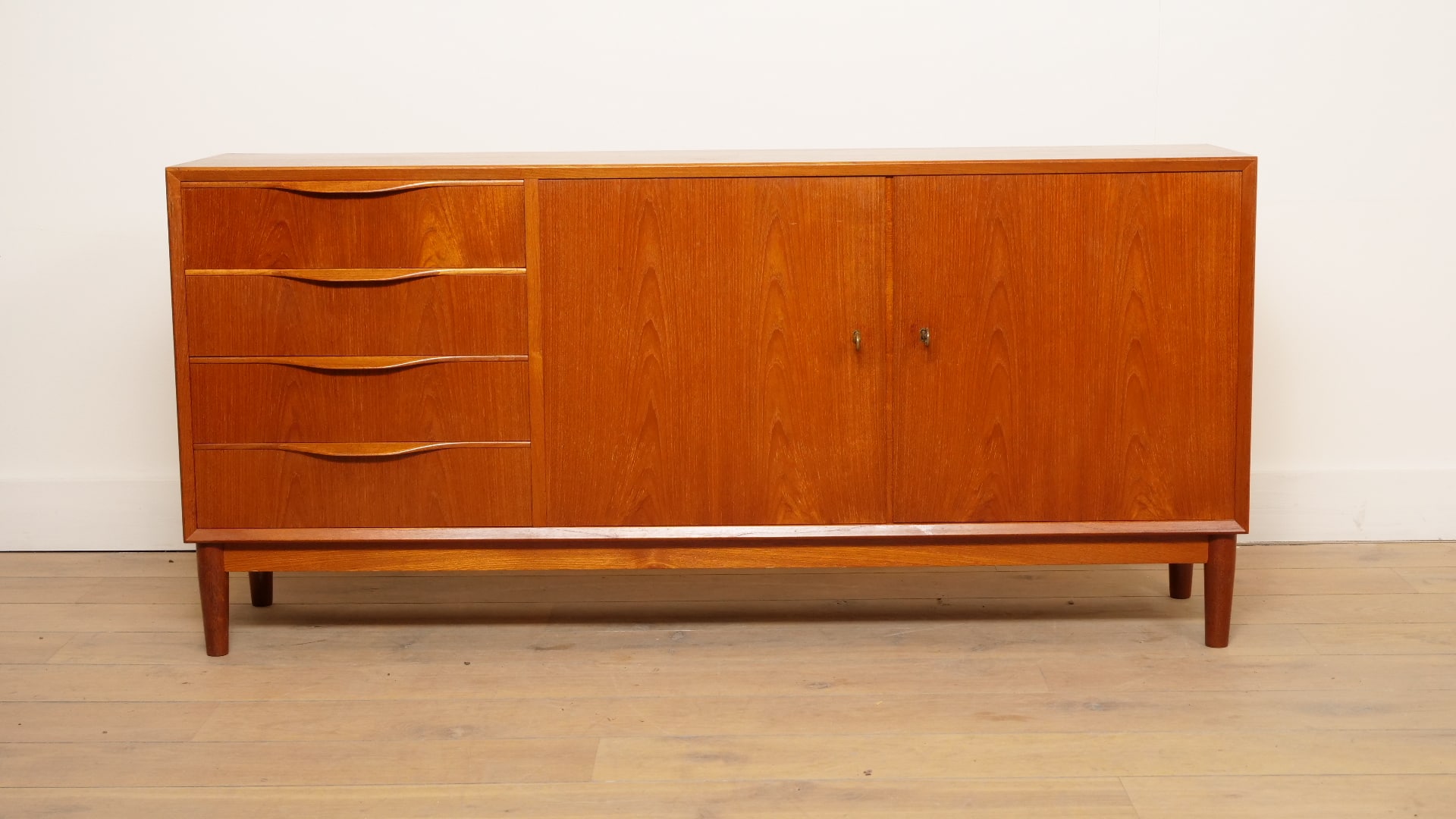 Vintage dressoir | Teak | Scandinavisch design | 150 cm online ...