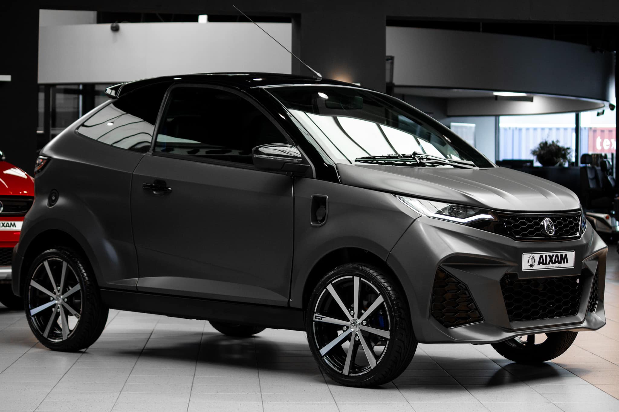 Aixam e-Coupé GTI ambition elektrisch 2025 Brommobiel Staalgrijs mat ...