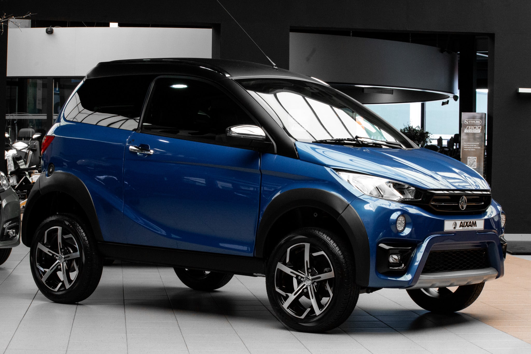 Aixam Crossover Premium emotion 2023 Brommobiel occasion Saffierblauw ...