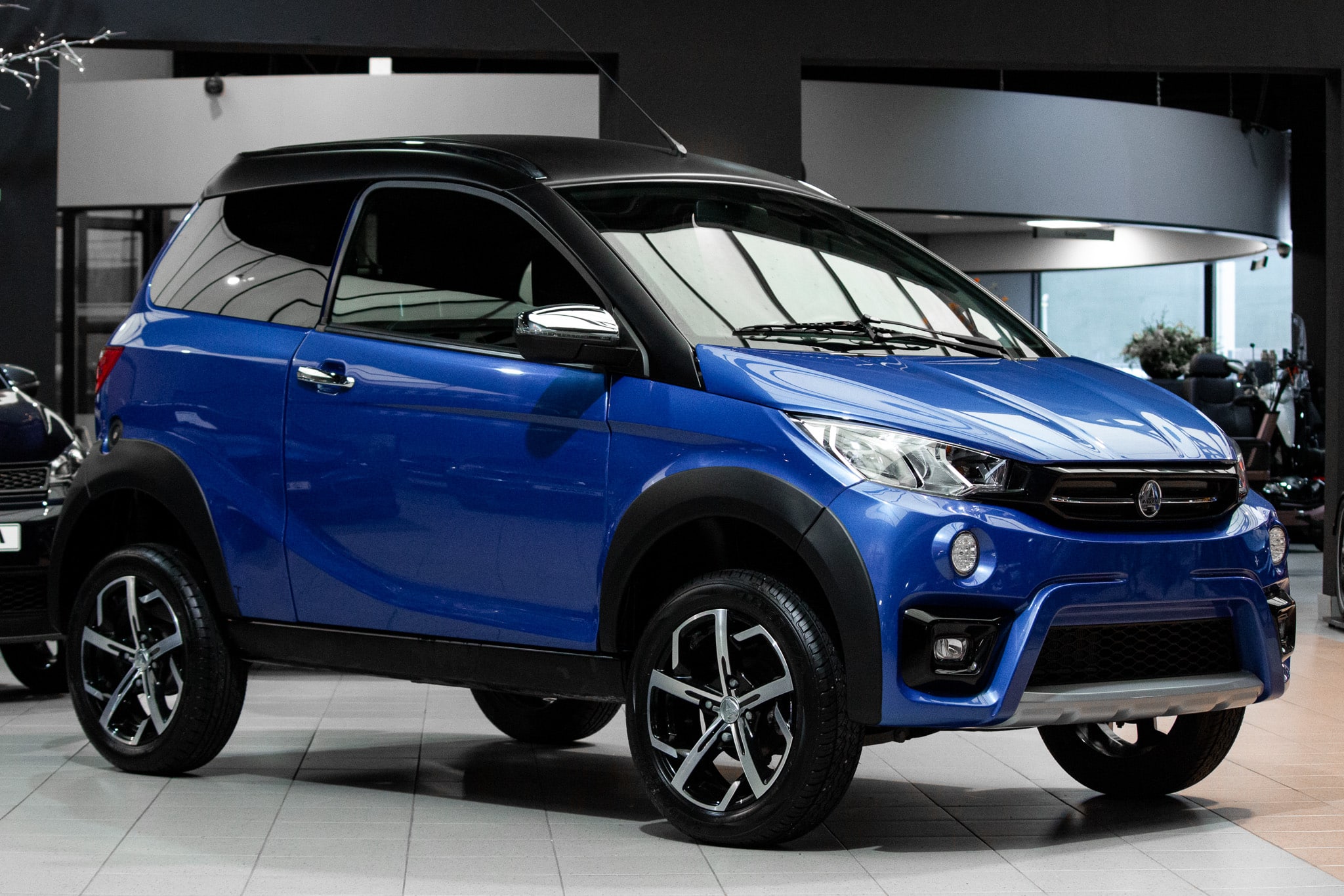 Aixam Crossover Premium emotion 2023 Brommobiel occasion Saffierblauw ...