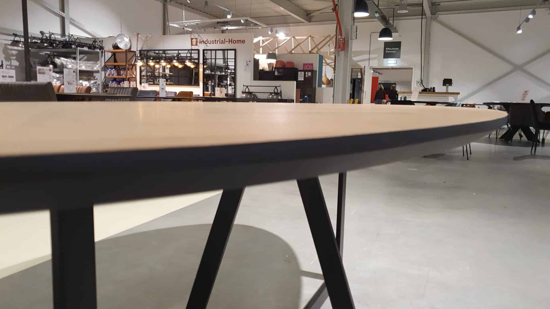 Milin ovale visgraat eiken tafel incl. onderstel naar keuze online bestellen bij Industrial-Home