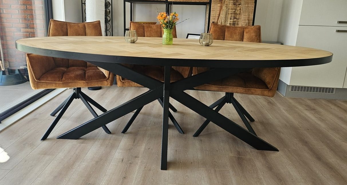 Milin ovale visgraat eiken tafel incl. onderstel naar keuze online bestellen bij Industrial-Home
