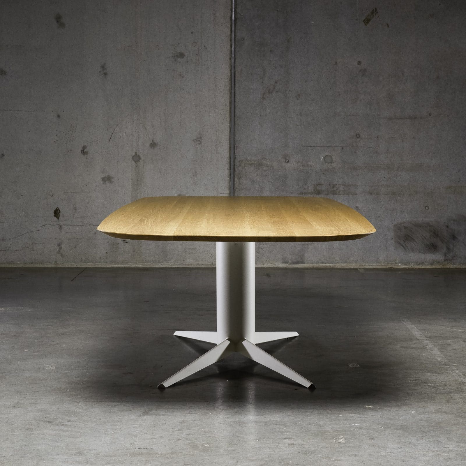 Seuren Jump & Wave tafel eettafel |Mooi&More wonen Barendrecht