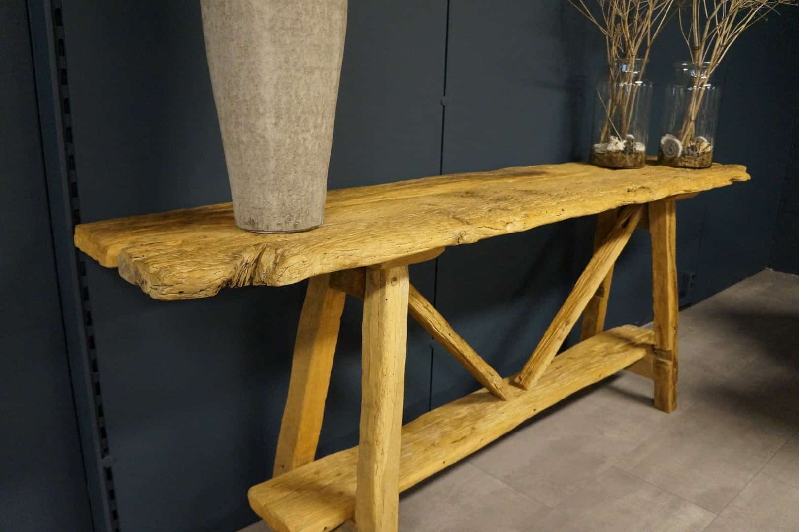 Geleefde oud Eiken sidetable online bestellen bij NietZomaarHout