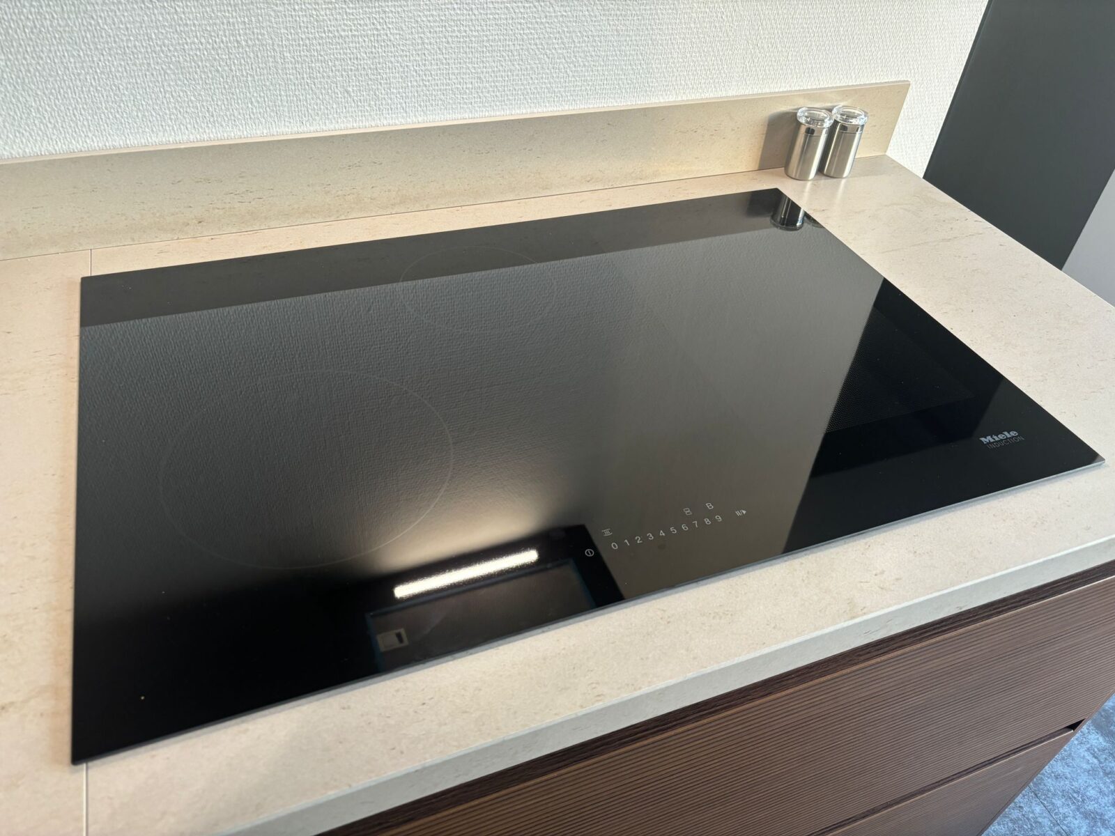 Selectiv Top / Trend donker eiken groeven look - R&R Keukendesign