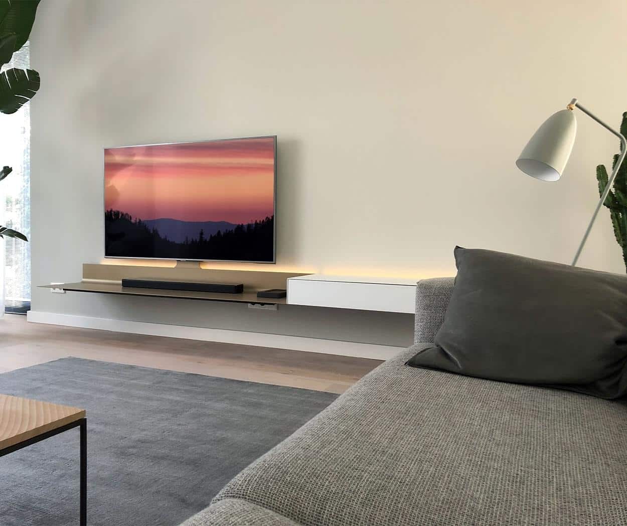 Airboard design TV Meubelen vind je bij Van Kempen Interieurs in Oude-Tonge